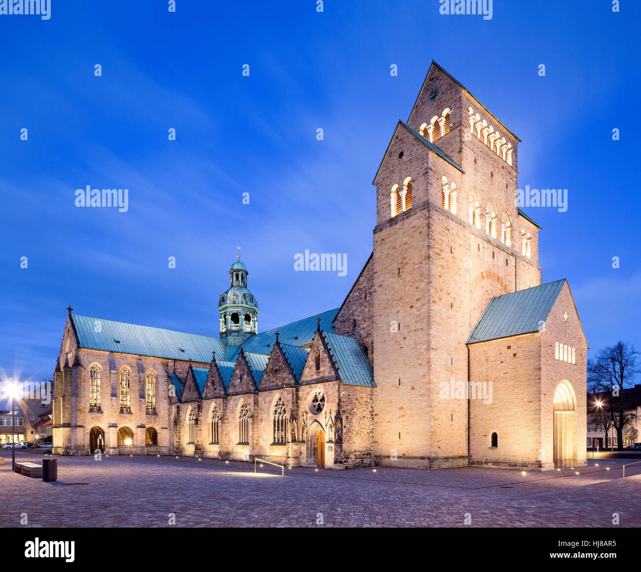 Hildesheim cathedral hildesheim -Fotos und -Bildmaterial in hoher ...