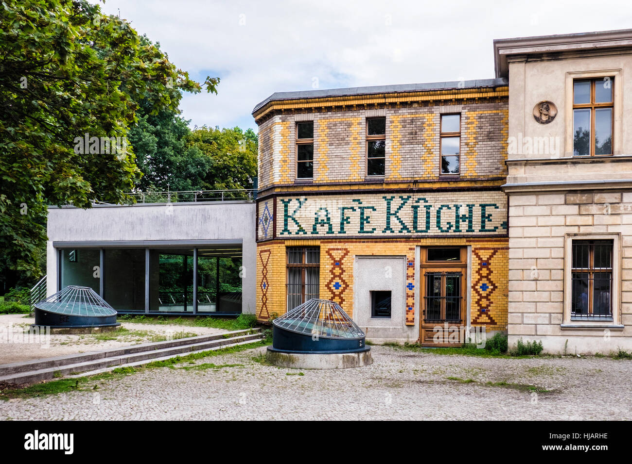 Bibliothek am luisenbad -Fotos und -Bildmaterial in hoher Auflösung – Alamy