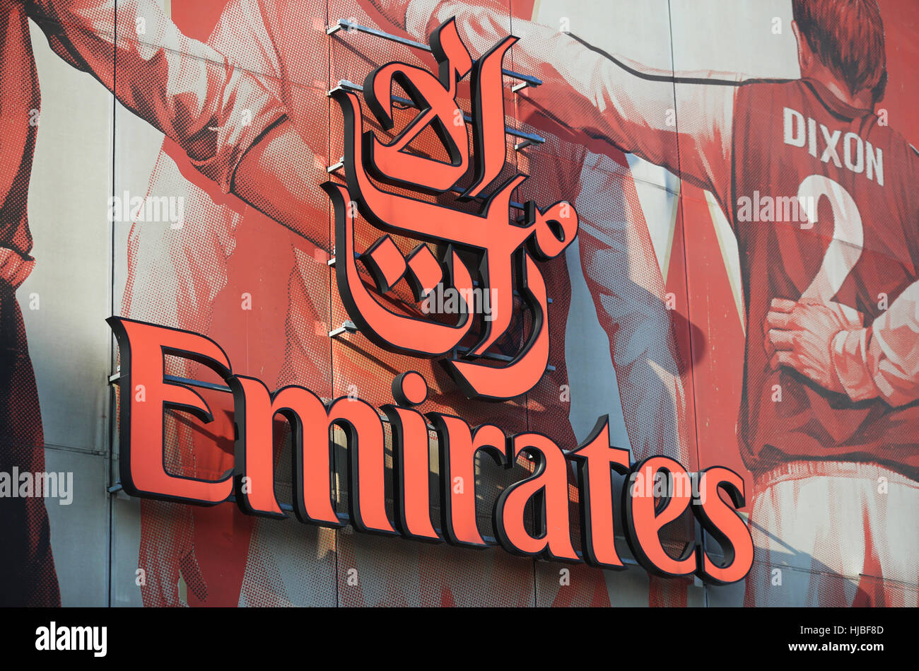 Emirates stadium logo -Fotos und -Bildmaterial in hoher Auflösung – Alamy