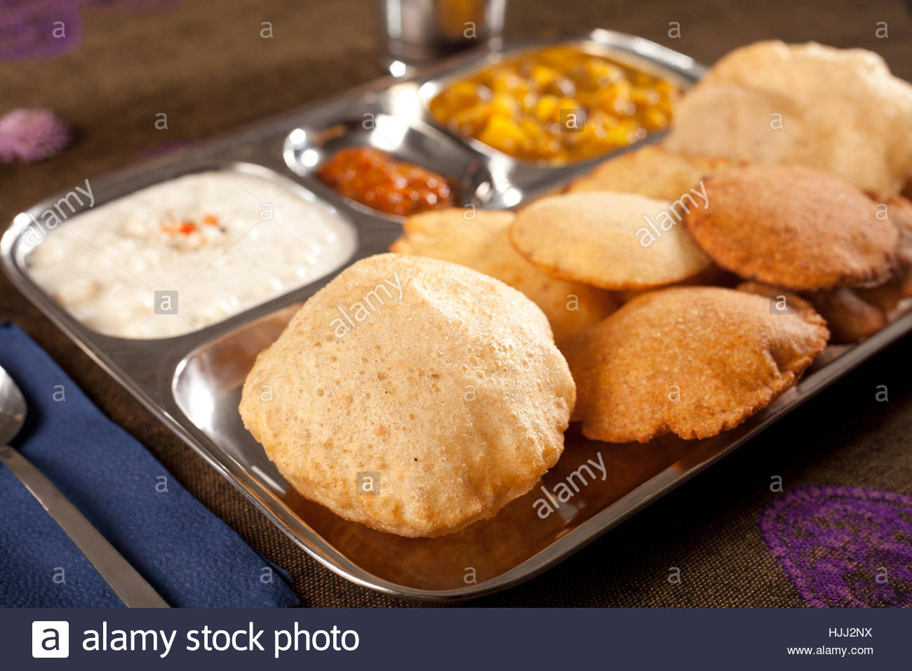 Puri Bread Stockfotos und -bilder Kaufen - Alamy