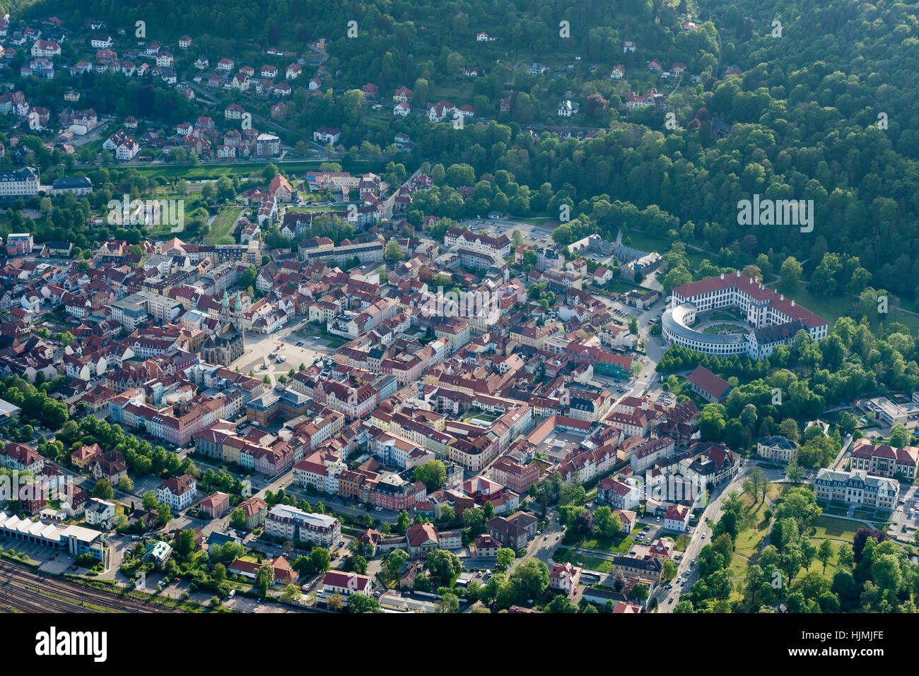 Deutschland, Meiningen, Luftbild der Altstadt mit Schloss ...