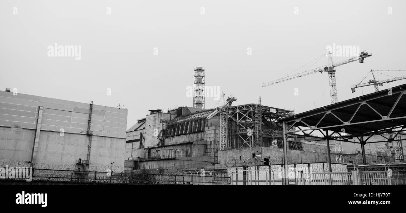 Vierten Block des Kernkraftwerks Tschernobyl in 30 Jahre nach der ...