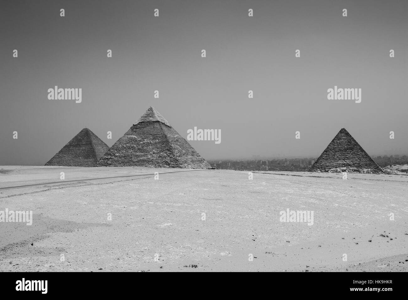 Die großen Pyramiden von Gizeh in Kairo, Ägypten Stockfotografie - Alamy