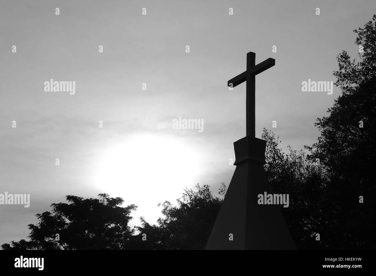Christliches kreuz -Fotos und -Bildmaterial in hoher Auflösung – Alamy
