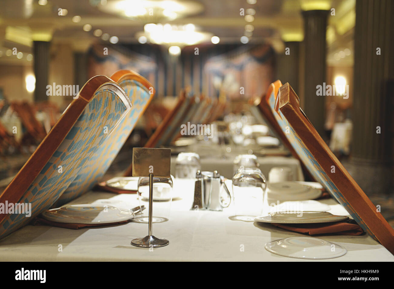 Restaurant tischdetail -Fotos und -Bildmaterial in hoher Auflösung – Alamy