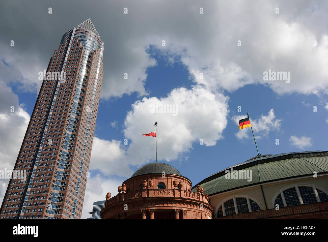 Messeturm turm -Fotos und -Bildmaterial in hoher Auflösung – Alamy