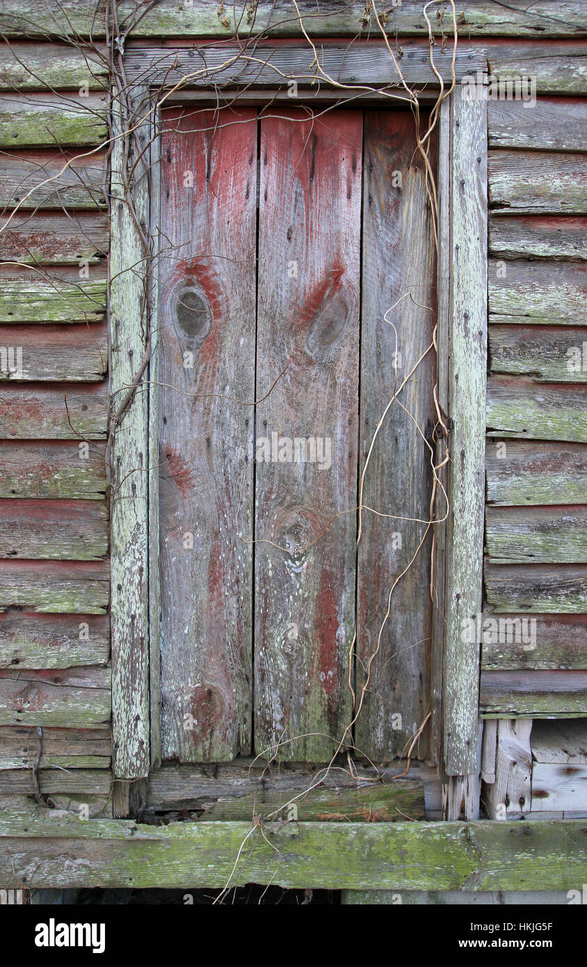Rustikale rote Scheunentor Stockfotografie - Alamy