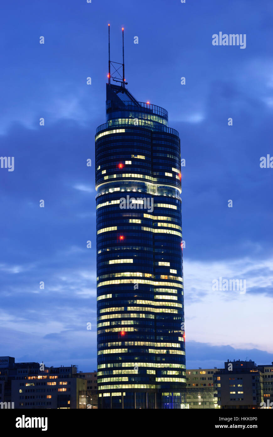Millennium tower wien -Fotos und -Bildmaterial in hoher Auflösung – Alamy