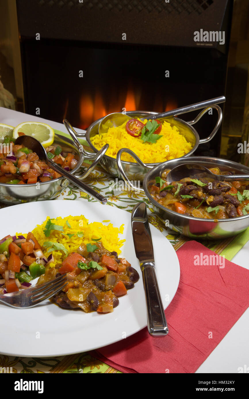 Ein indisch Essen Red Kidney-Bohnen Curry (Rajmah Chawal) mit gekochtem ...