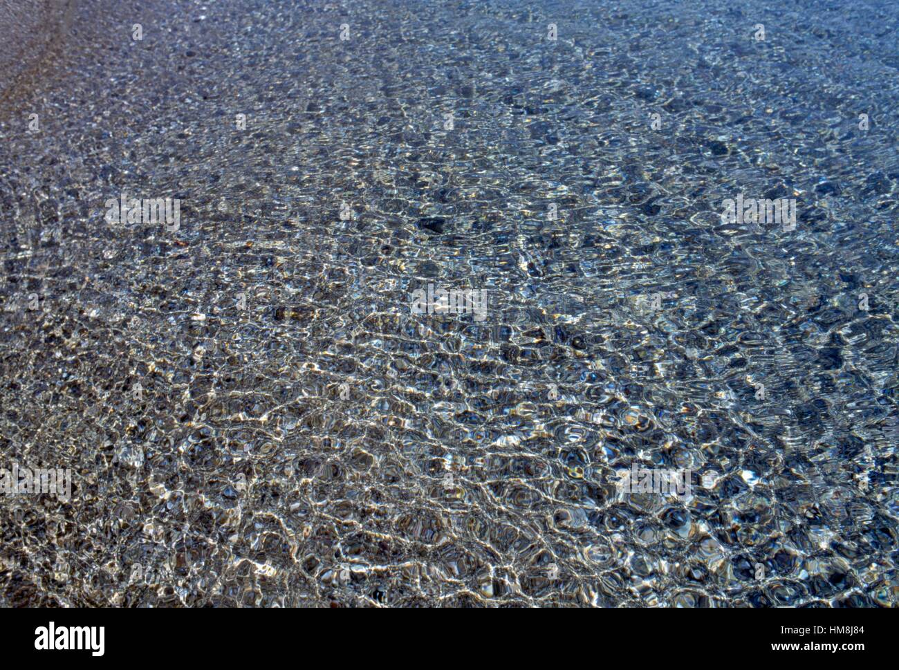 Kiesiger meeresboden entlang itanos strand -Fotos und -Bildmaterial in ...