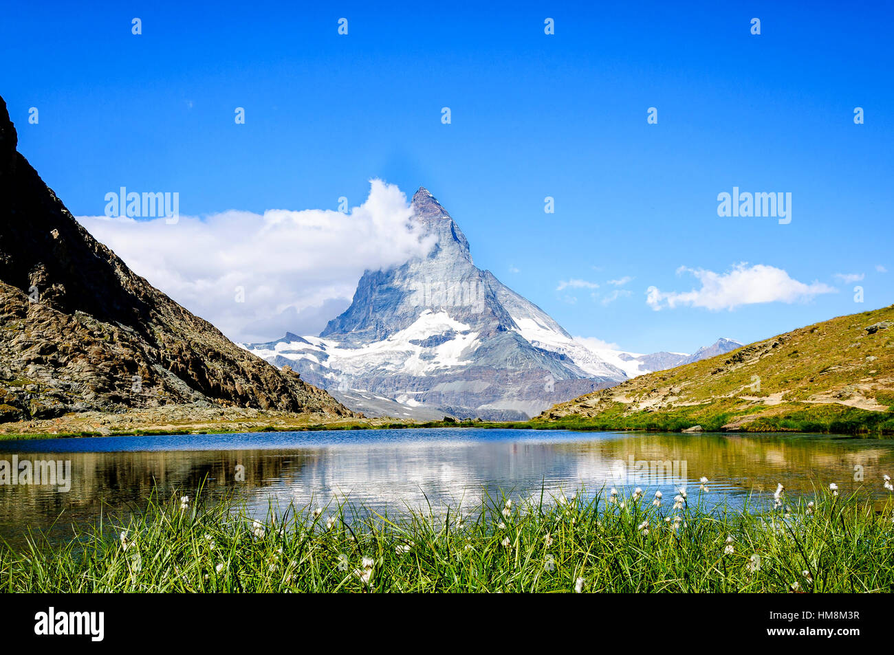 Dies ist ein Riffelsee See in Zermatt in der Schweiz. Vom Bahnhof ...