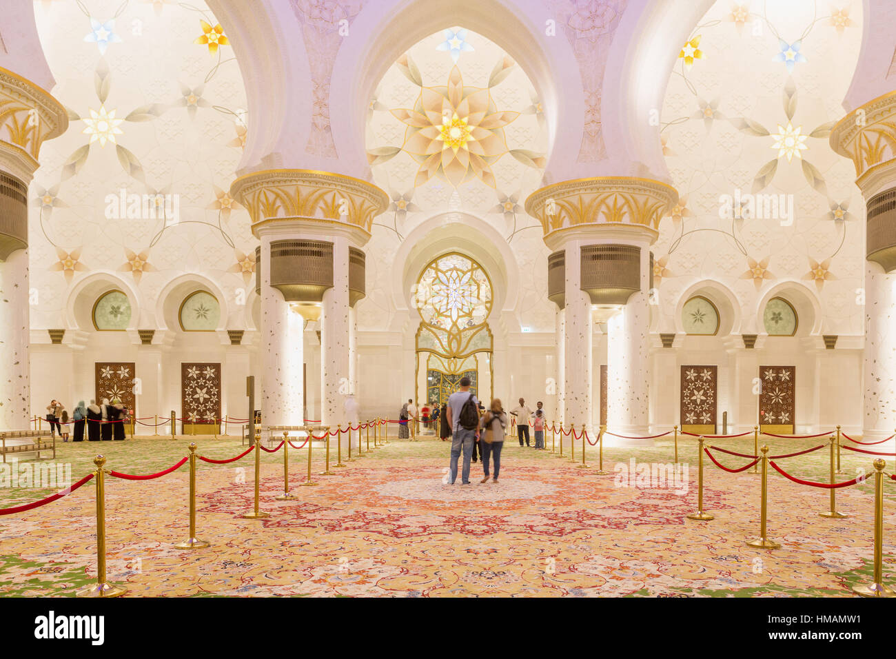 Gebetsmauer in der scheich zayed moschee -Fotos und -Bildmaterial in ...