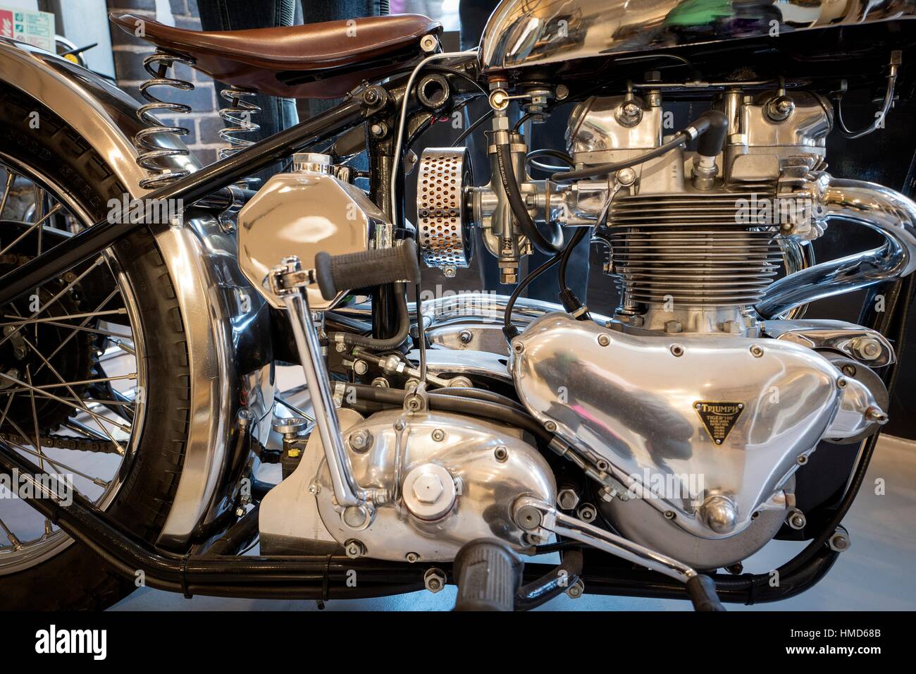 Oldtimer Triumph Tiger, Motor-detail Stockfotografie - Alamy