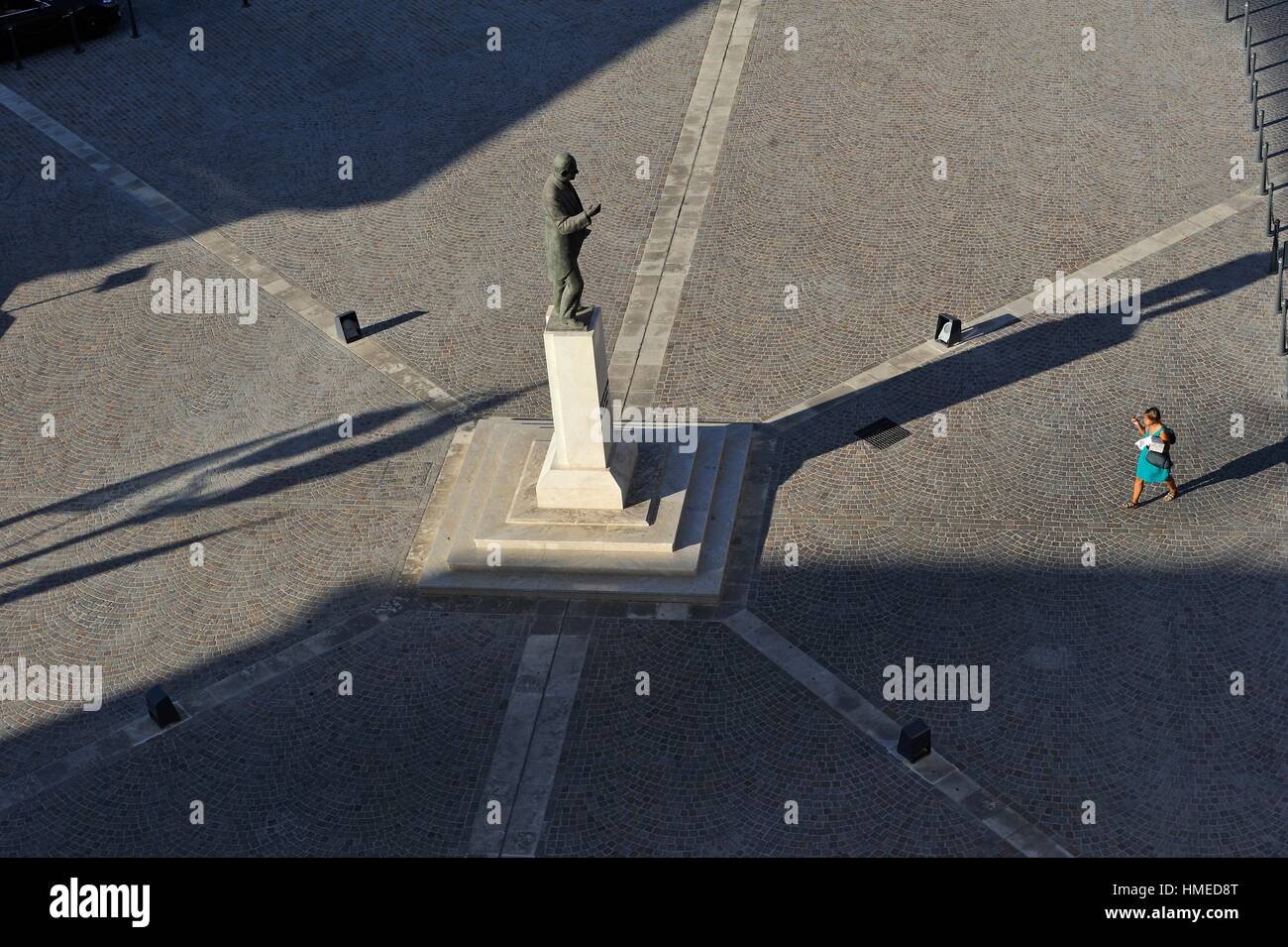 Gorg borg olivier denkmal -Fotos und -Bildmaterial in hoher Auflösung ...