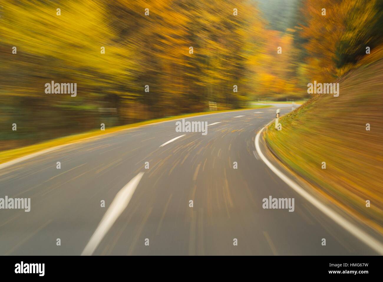 Blick vom auto -Fotos und -Bildmaterial in hoher Auflösung – Alamy