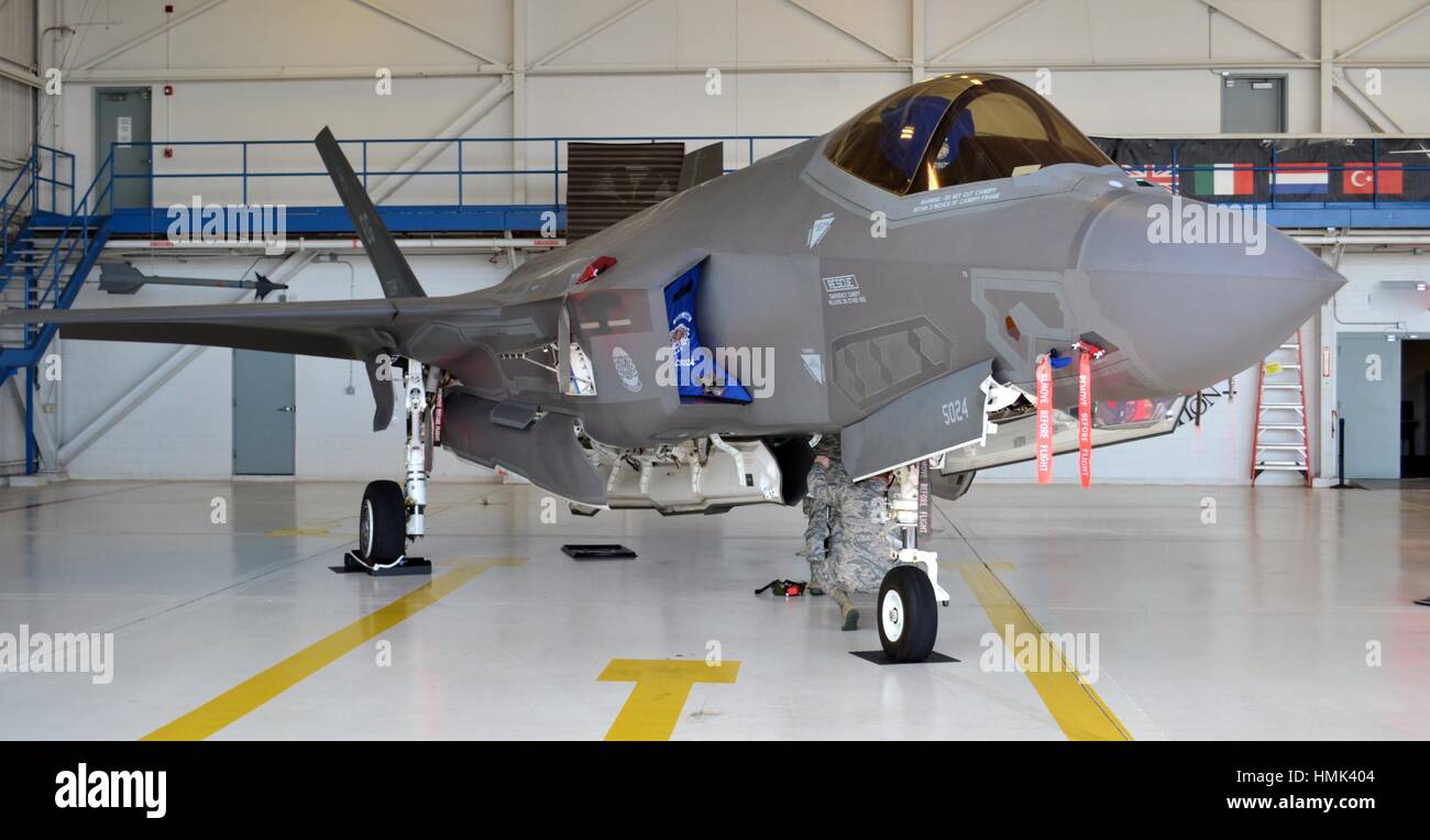 Valparaiso, FL, USA - 3. Februar 2017: A US Air Force f-35 Joint Strike ...