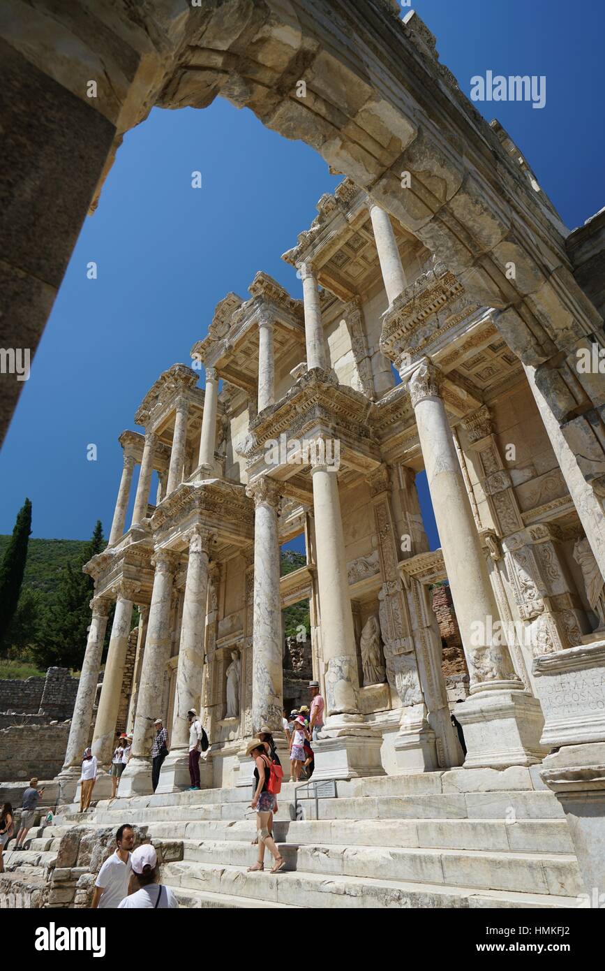 Bibliothekskultur (117 n. Chr.) von Gouverneur Gaius Julius Celsus ...