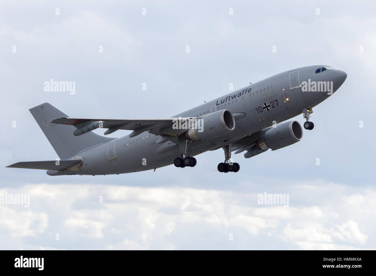 LAAGE, Deutschland - 23.August: Deutsche Luftwaffe Airbus A310-300 MRTT ...