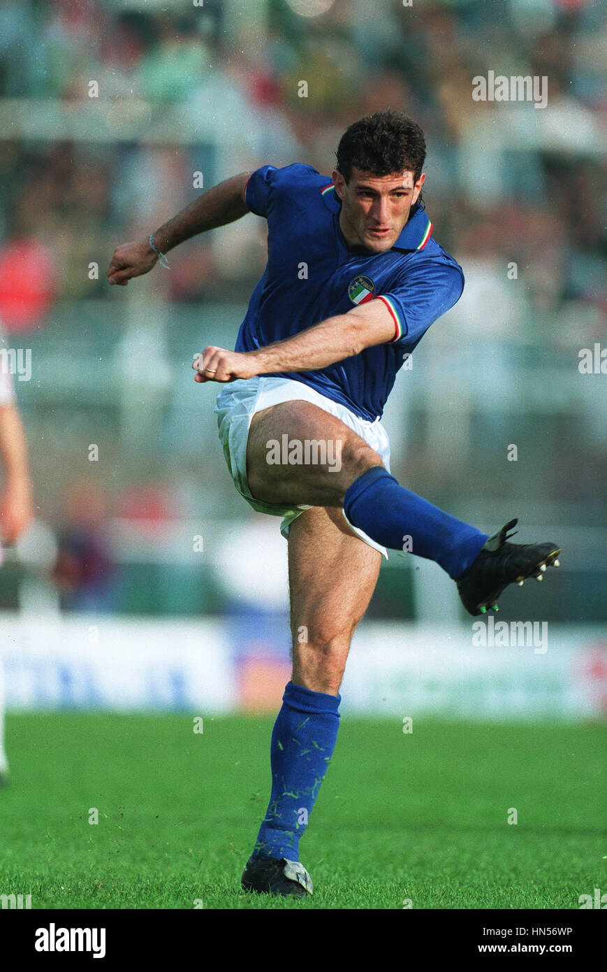 Ciro ferrara -Fotos und -Bildmaterial in hoher Auflösung – Alamy