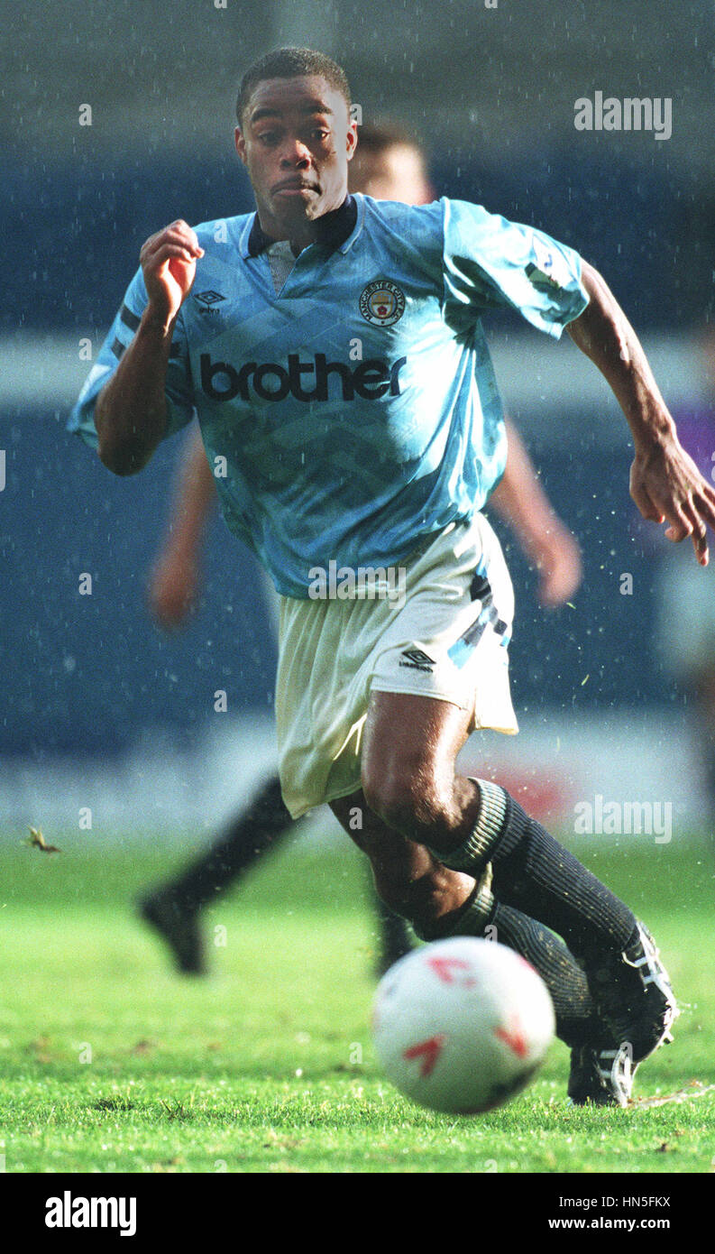 Fitzroy simpson -Fotos und -Bildmaterial in hoher Auflösung – Alamy