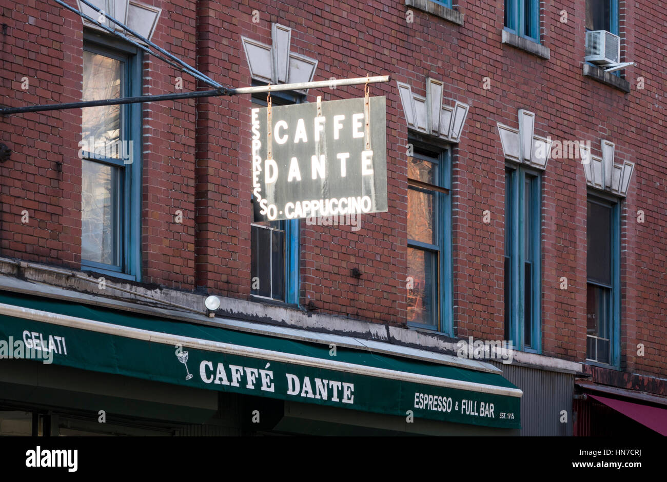 Caffe dante -Fotos und -Bildmaterial in hoher Auflösung – Alamy