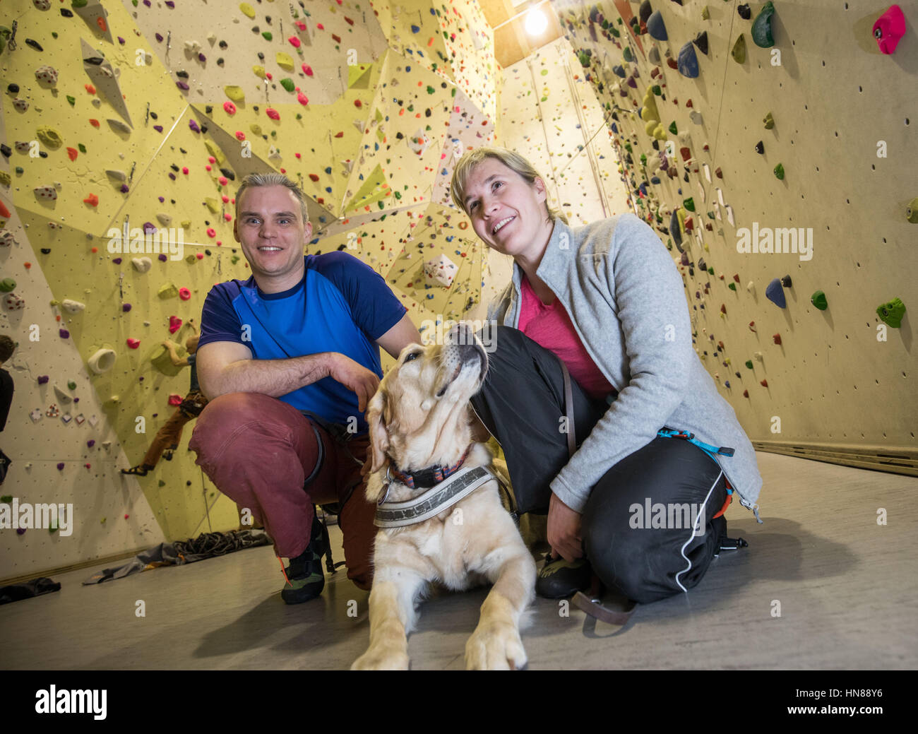 Bin stock gehen -Fotos und -Bildmaterial in hoher Auflösung – Alamy