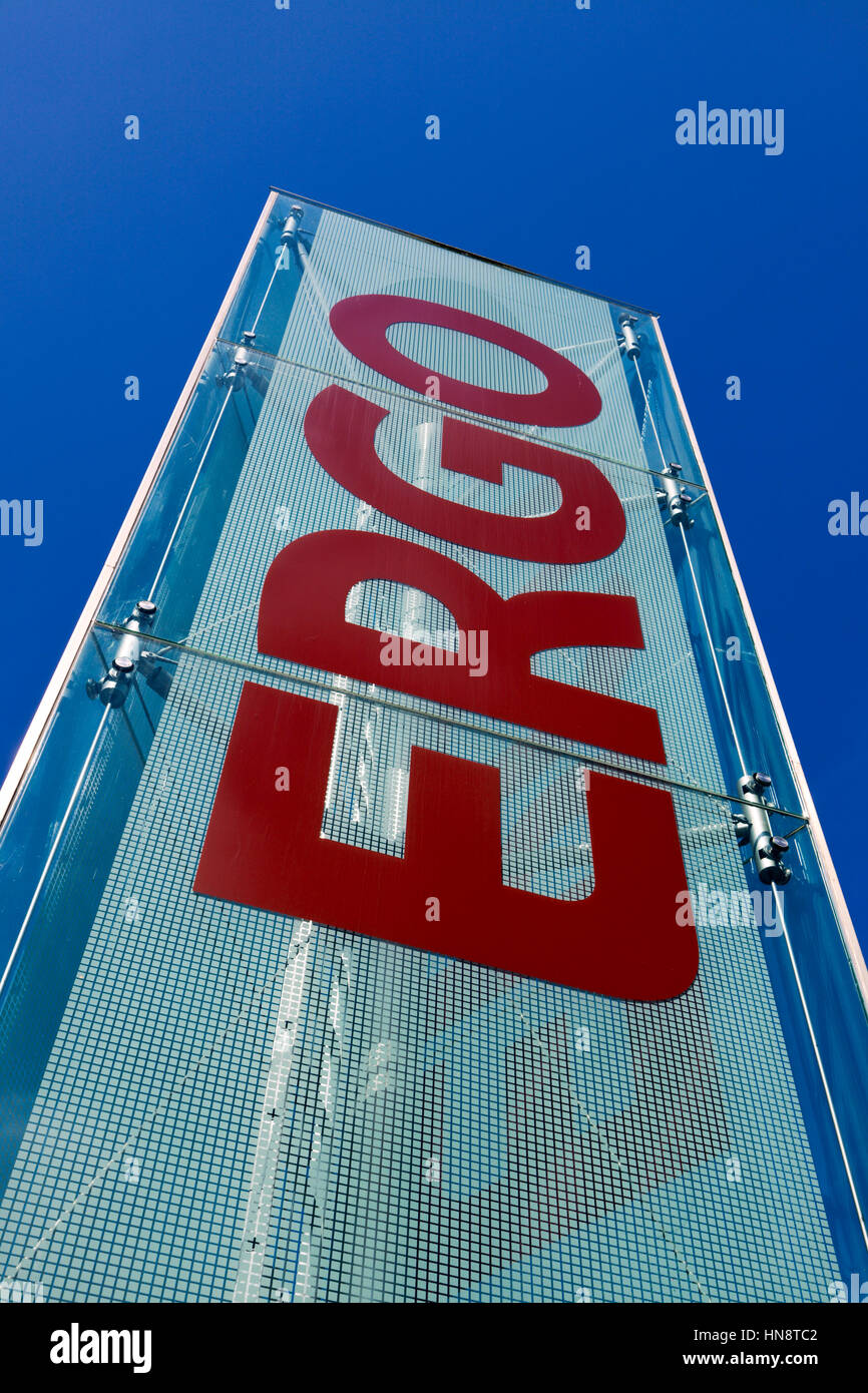 Ergo gruppe -Fotos und -Bildmaterial in hoher Auflösung – Alamy
