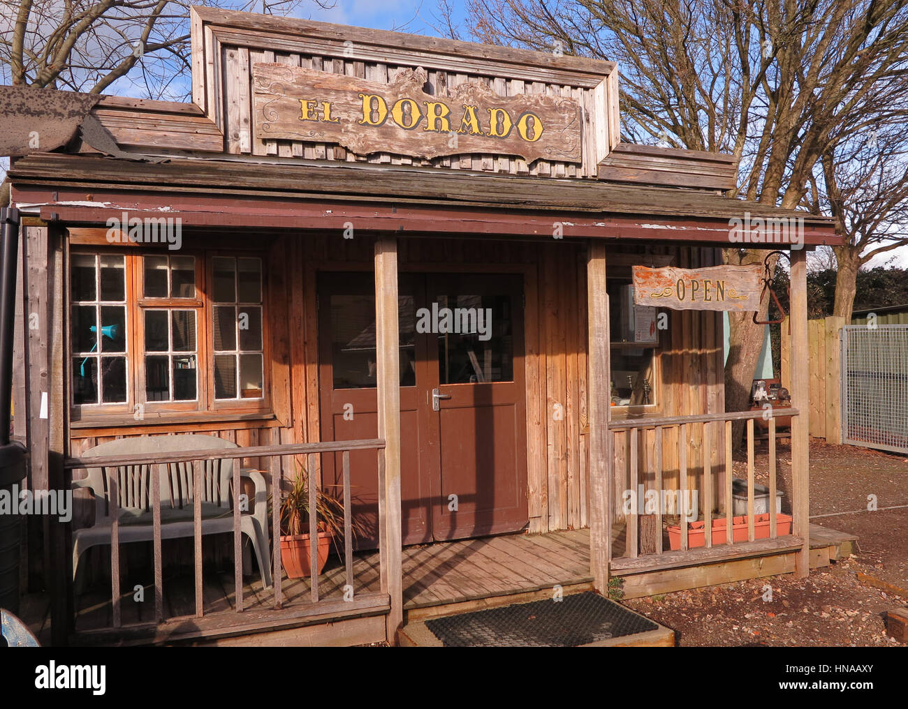Wild west saloon -Fotos und -Bildmaterial in hoher Auflösung – Alamy