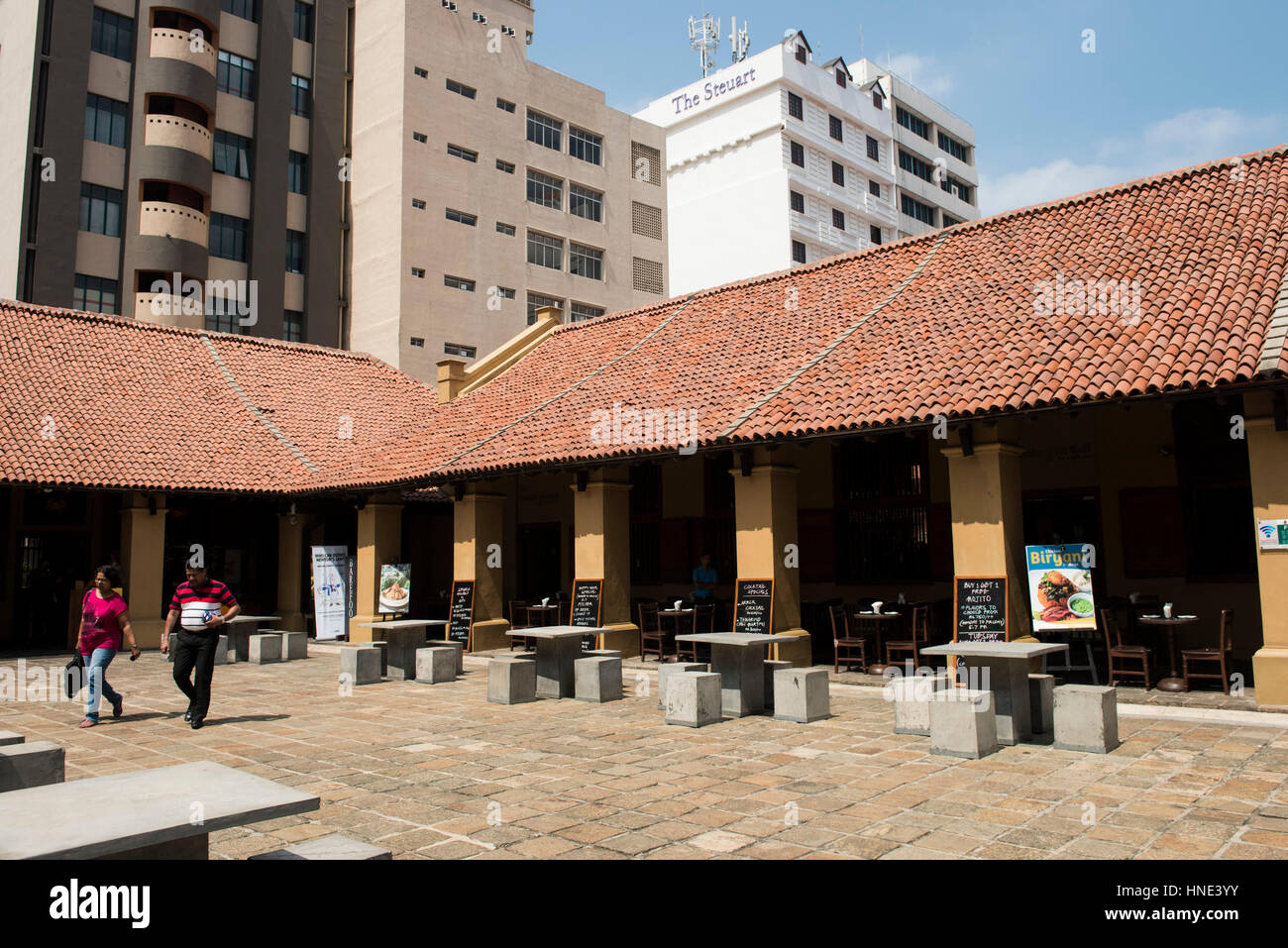 Old Dutch Hospital, jetzt eine trendige einkaufen und Essen Bereich ...
