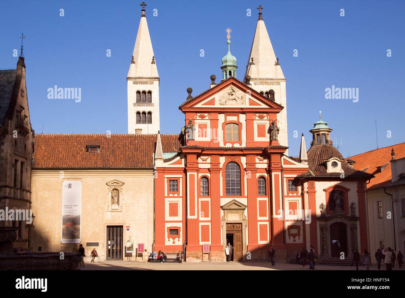 St georgs basilika prag -Fotos und -Bildmaterial in hoher Auflösung – Alamy
