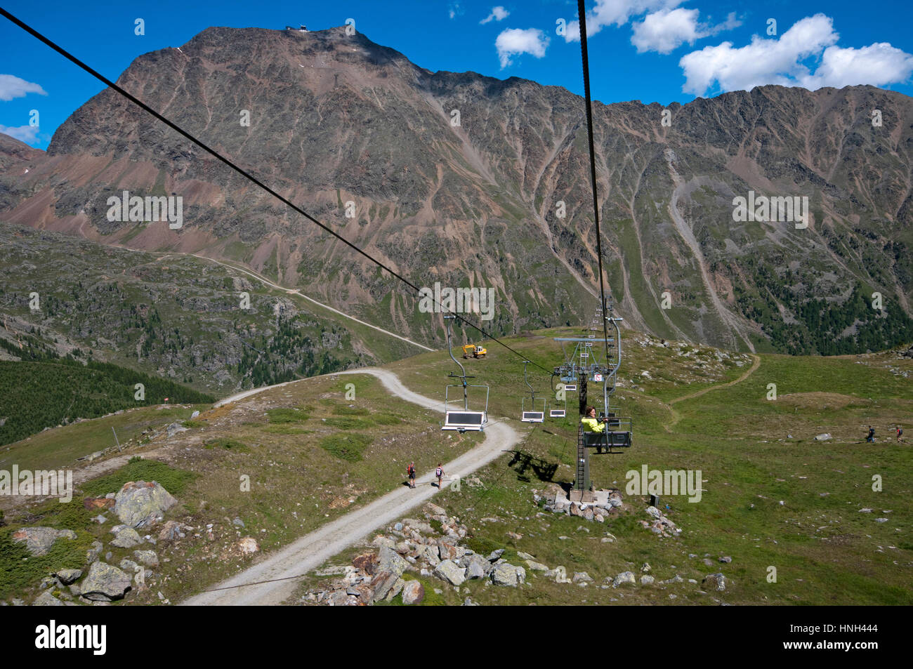 Sessellift zwischen Maso Corto (Kurzras) und Lazaunlift Lodge ...
