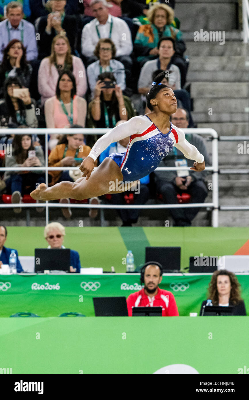 Simone biles usa -Fotos und -Bildmaterial in hoher Auflösung – Alamy