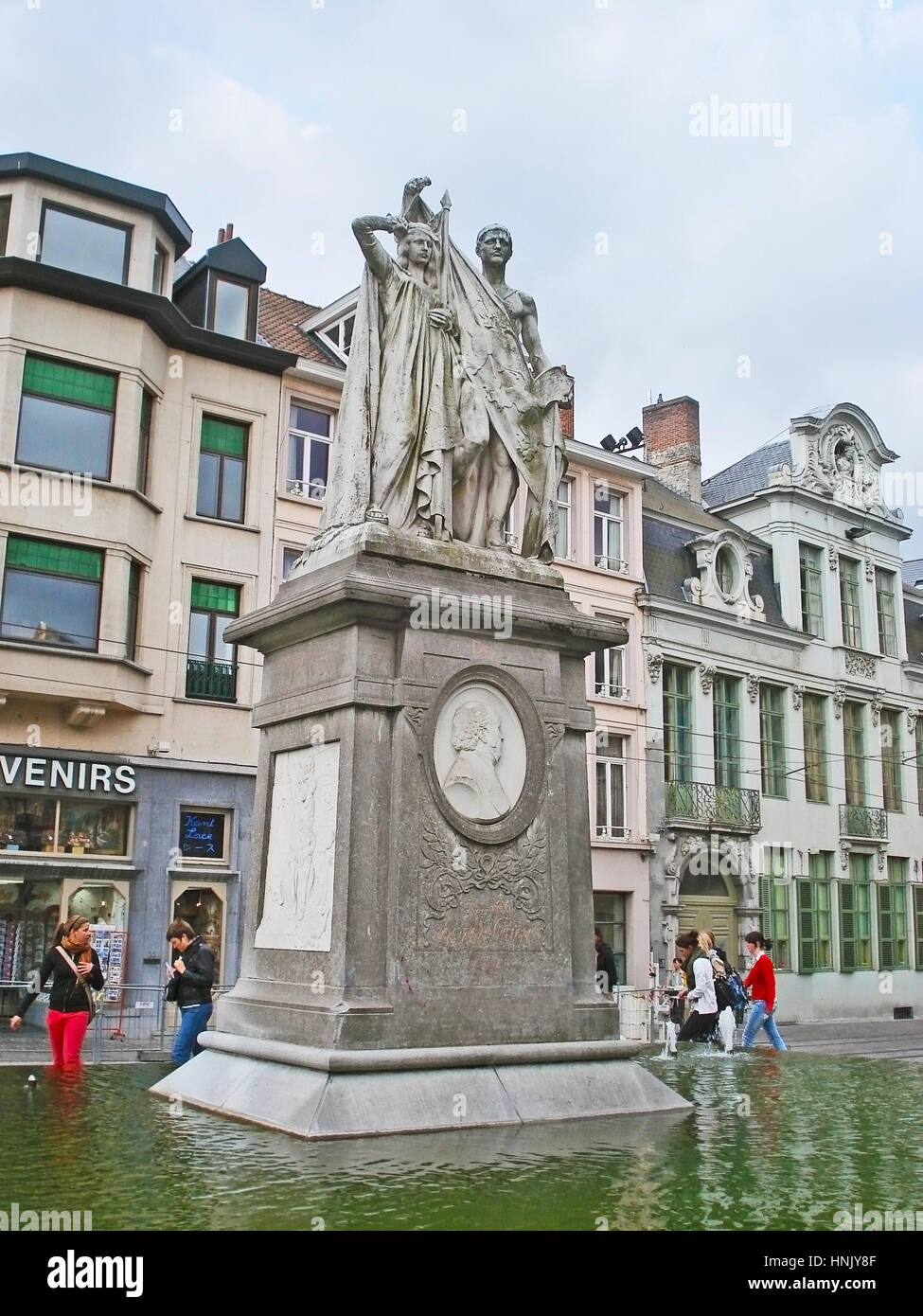 Gent, Belgien - 26. Mai 2011: Das Denkmal für Jan Frans Willems von ...