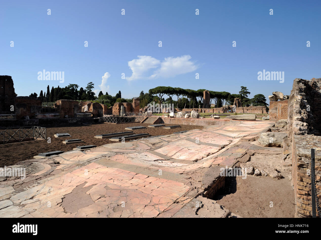 Römischer domus boden -Fotos und -Bildmaterial in hoher Auflösung – Alamy