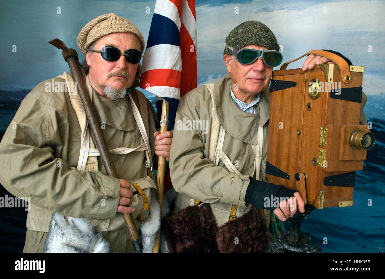 Polarforscher reenactors -Fotos und -Bildmaterial in hoher Auflösung ...