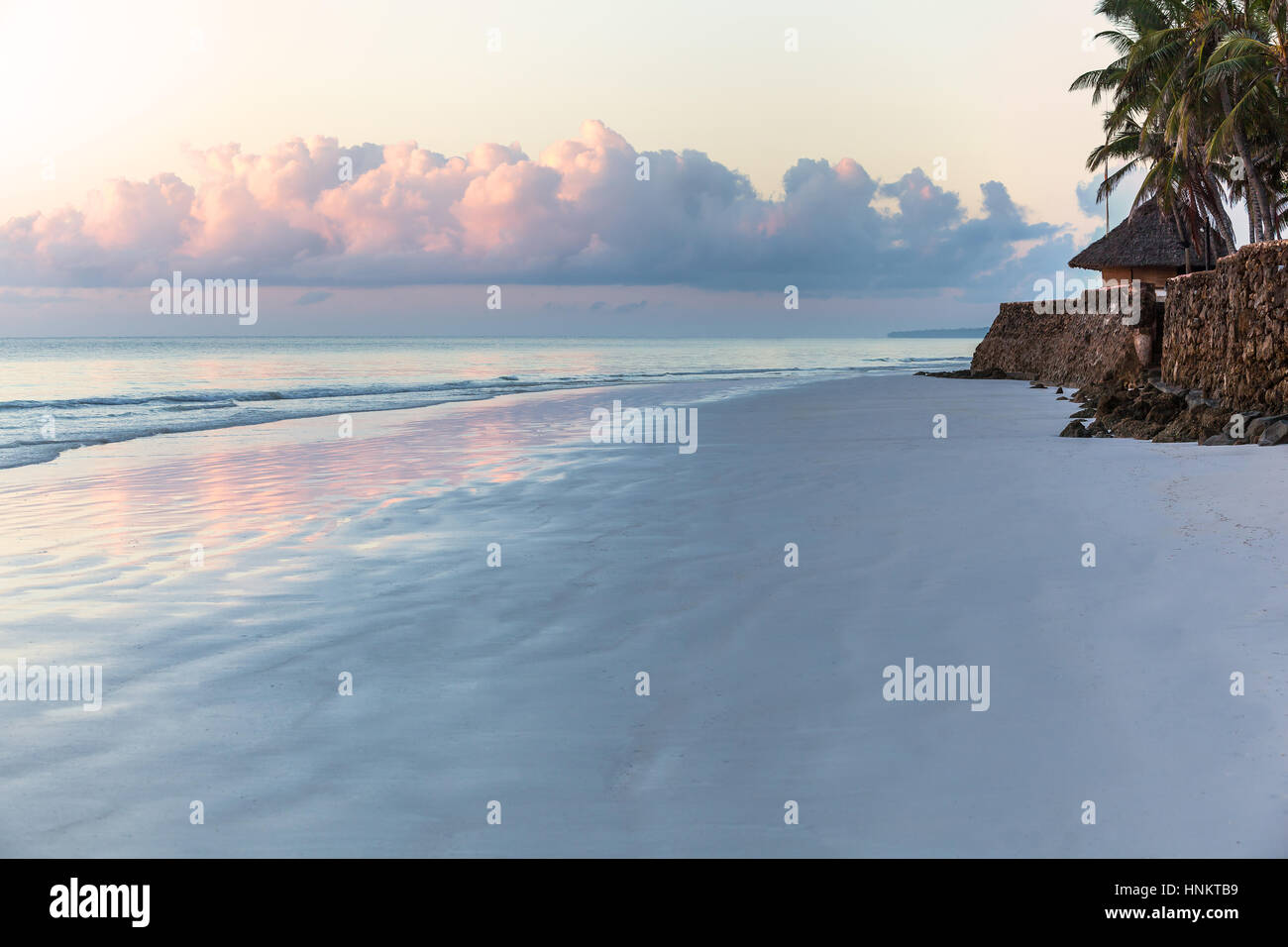 Coast Mombasa Kenya Africa Beach Stockfotos & Coast Mombasa Kenya ...