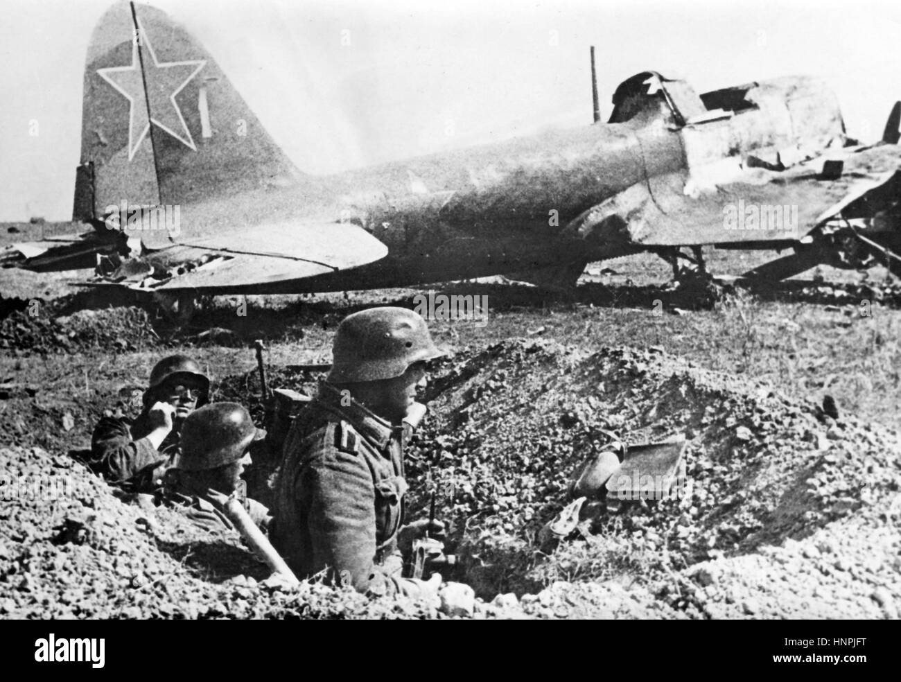 Die NS-Propaganda-Bild zeigt Soldaten der deutschen Wehrmacht in der ...