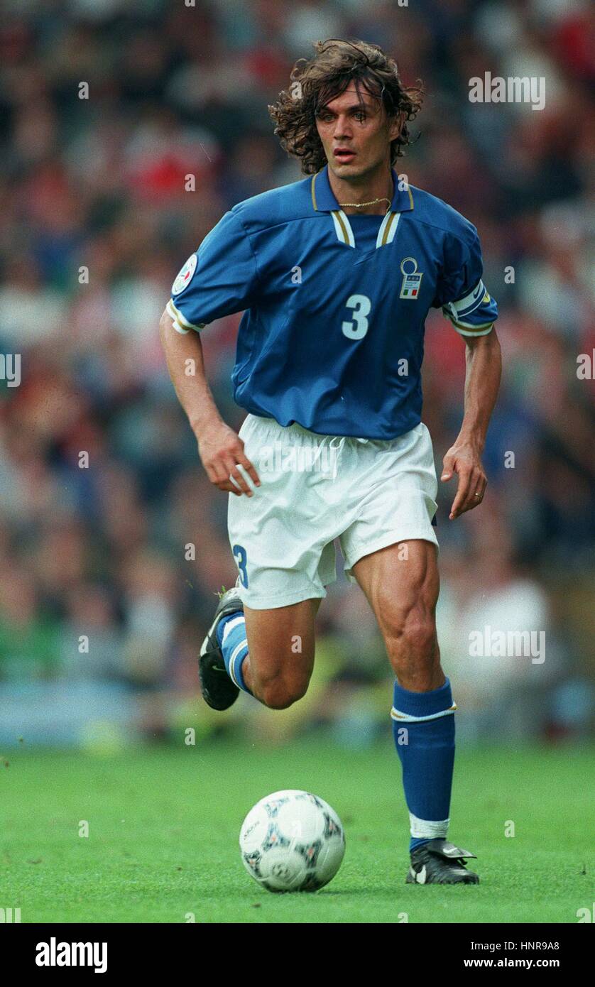 Maldini -Fotos und -Bildmaterial in hoher Auflösung – Alamy