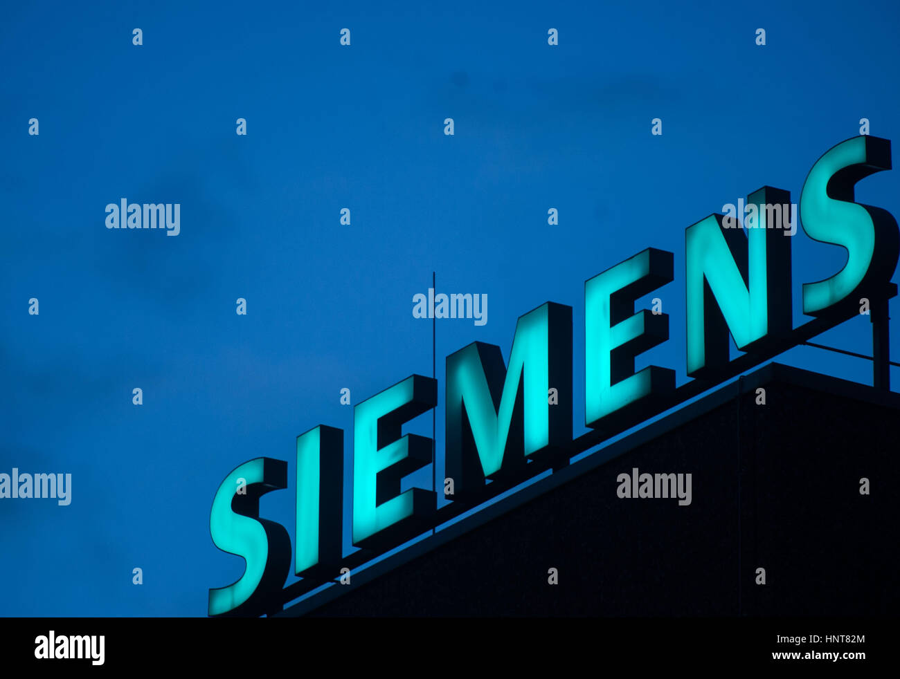 Siemens logo -Fotos und -Bildmaterial in hoher Auflösung – Alamy
