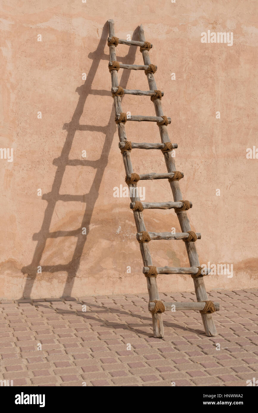 Einfachen Leiter. Im Grunde konstruierten Leiter aus Holz und Schnur ...