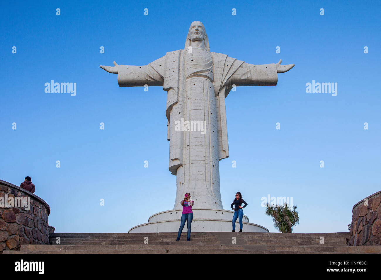 Toristen, die größte Statue von Jesus Christus der Welt, der Cristo de ...