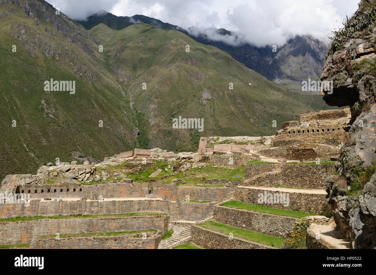 Peru, Ollantaytambo - Inka-Festung im Heiligen Tal in den peruanischen ...