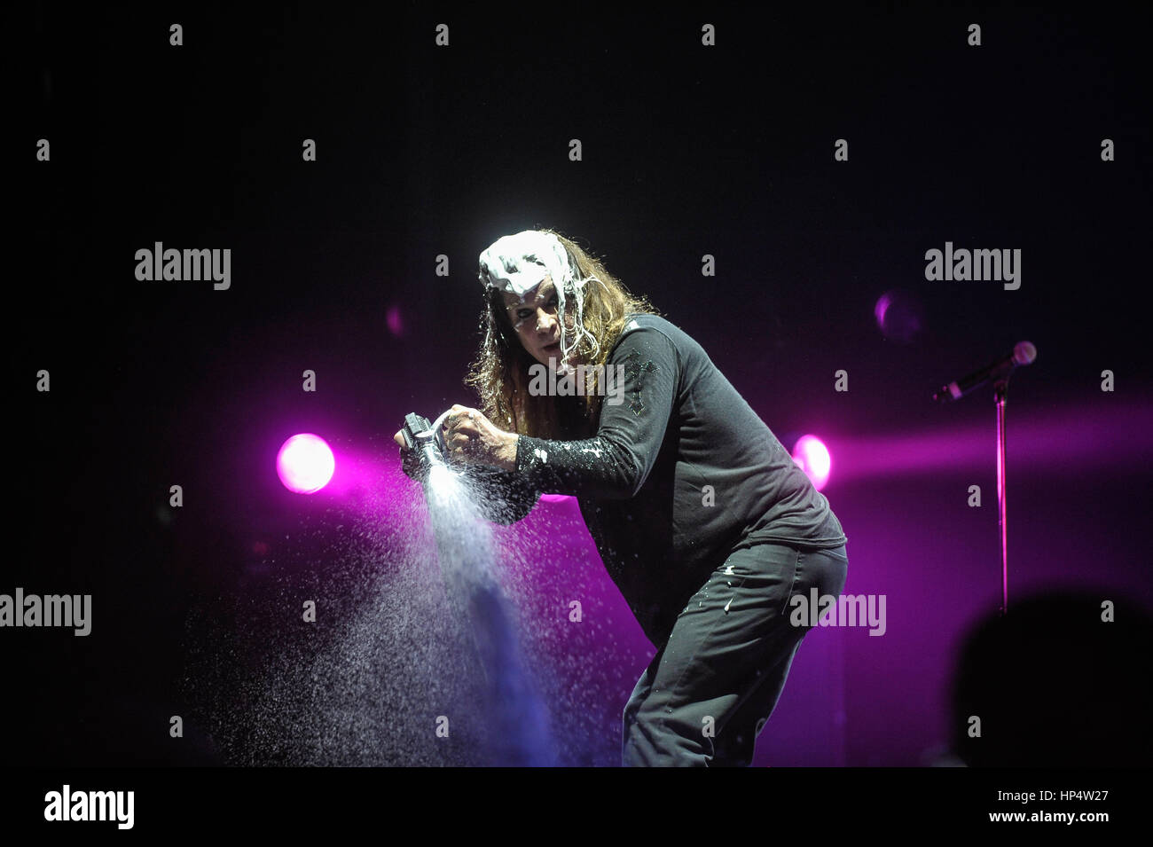 Rockhal luxembourg -Fotos und -Bildmaterial in hoher Auflösung – Alamy
