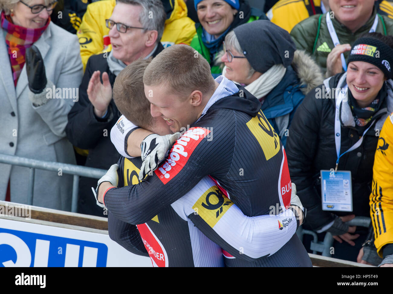 Bobsport Francesco Friedrich (l) und Thorsten Margis aus Deutschland ...