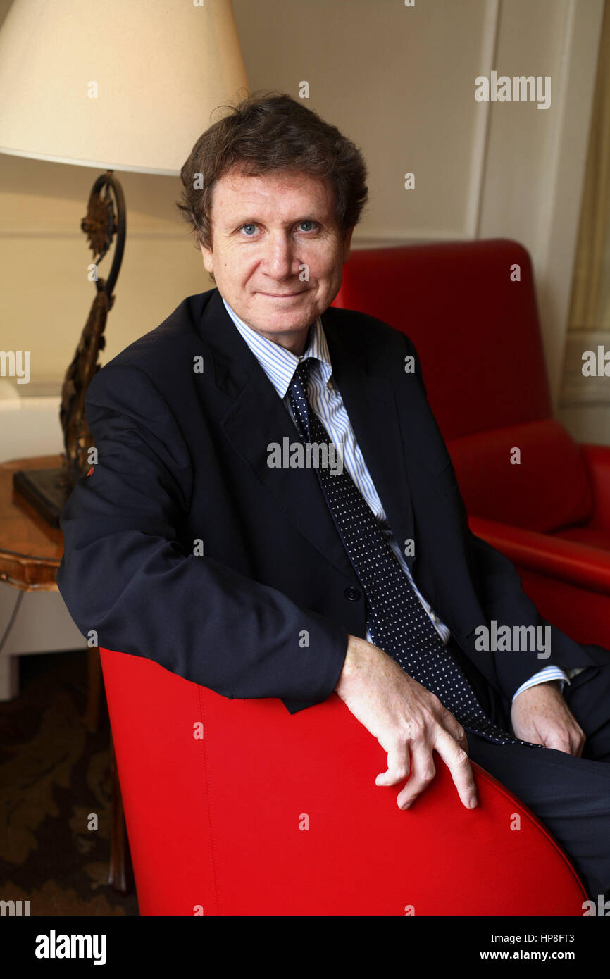 Lucio caracciolo -Fotos und -Bildmaterial in hoher Auflösung – Alamy