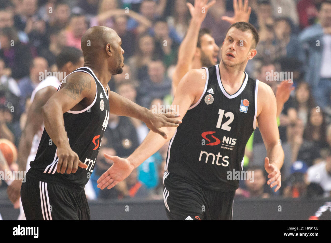 Nis, Serbien. 19. Februar 2017: Novica Velickovic und Jamont Gordon von ...