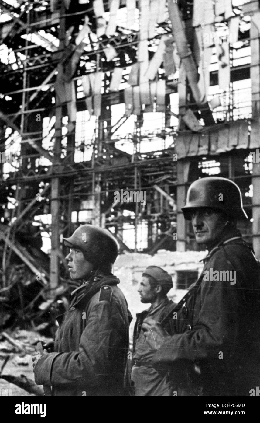 Propaganda-Text des nationalsozialistischen Bericht auf der Rückseite ...