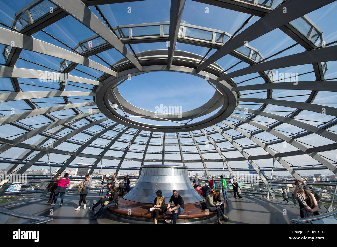 Berlin reichstag kuppel -Fotos und -Bildmaterial in hoher Auflösung – Alamy