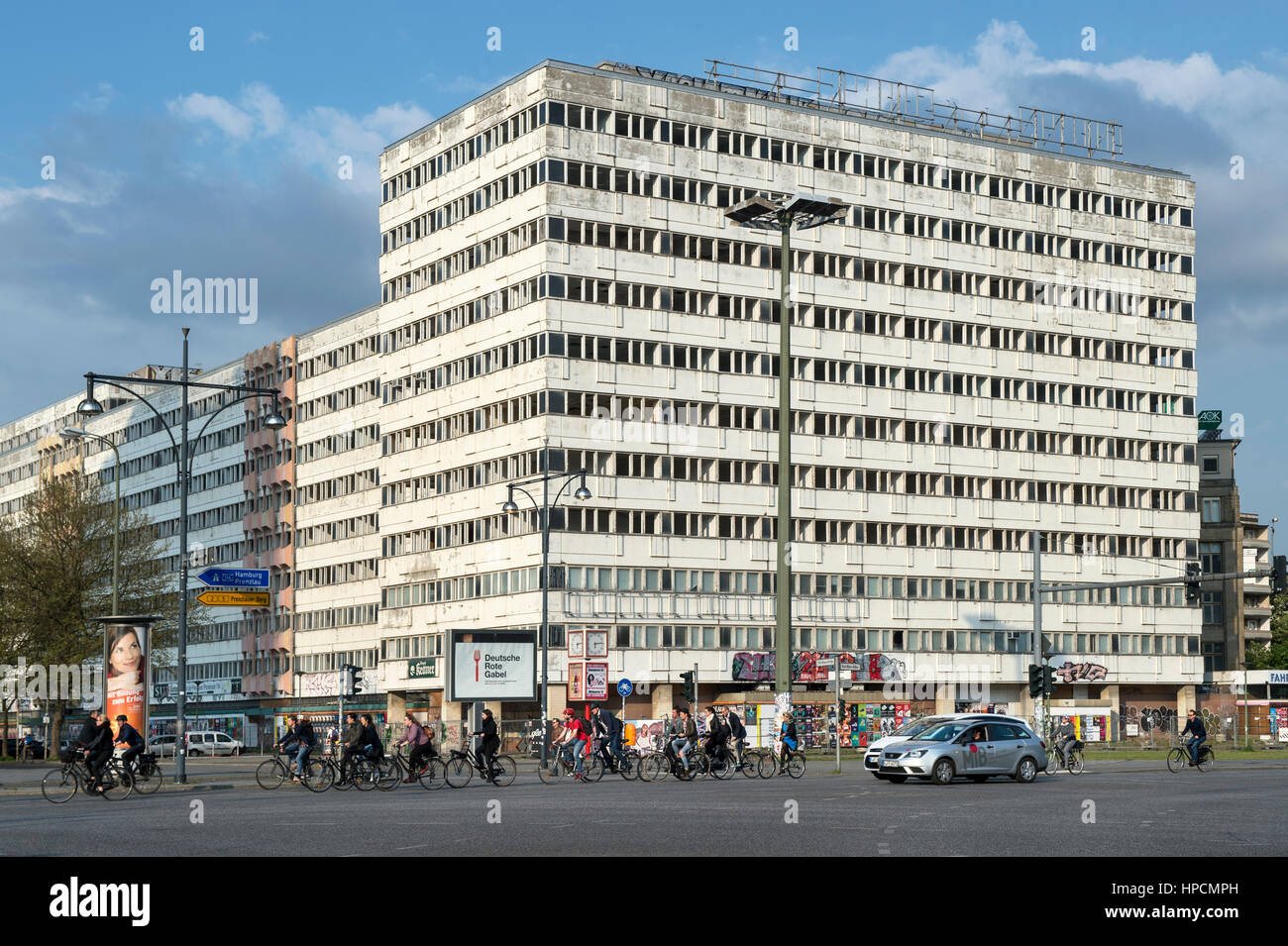Karl marx straße -Fotos und -Bildmaterial in hoher Auflösung - Seite 3 ...