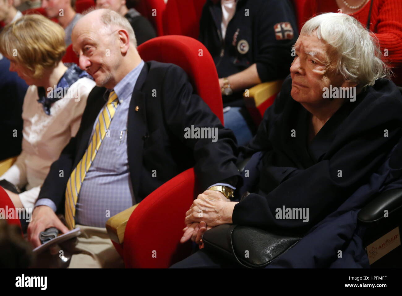 L R Doctor Stockfotos und -bilder Kaufen - Alamy